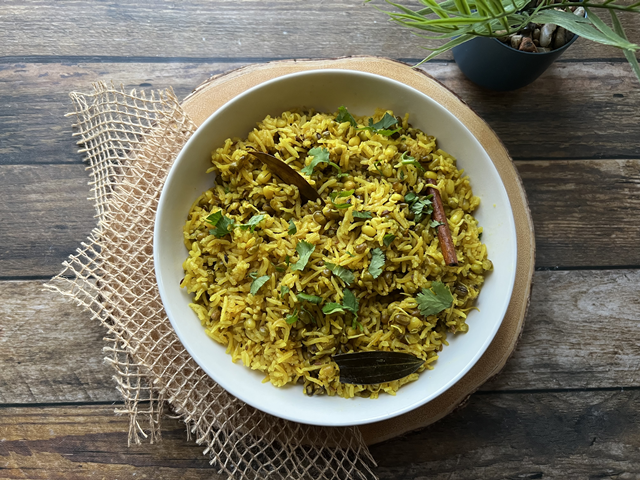 Moong Sprouts Pulao - In-Fused Living: The fusion veggie food blog